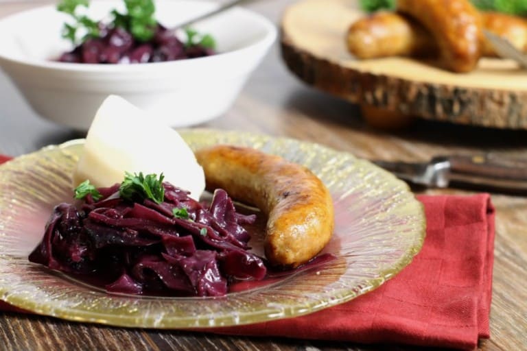 Braised German Red Cabbage Recipe (Rotkohl) with Blueberries & Cloves ...